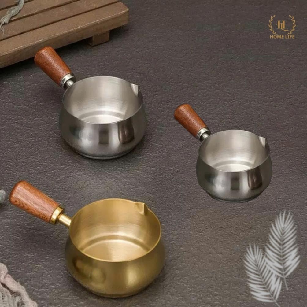Rót INOX 304 | ca đong inox | cốc đựng sốt tay cầm gỗ | cốc đựng sữa ...
