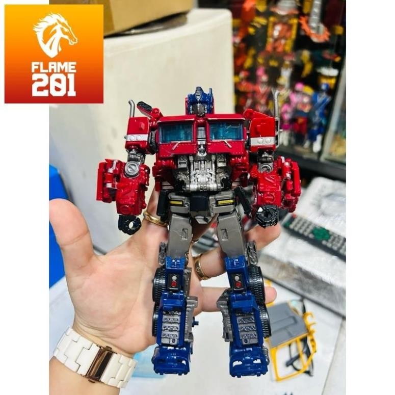 [2nd] Mô hình Action Figure Robot Transformer Optimus | Shopee Việt Nam