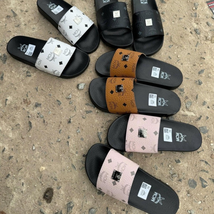 Dép M,C.M nam nữ thời trang mẫu mới 2024, quai da gắn khuy thiết kế sang trọng ( ảnh thật kèm ...