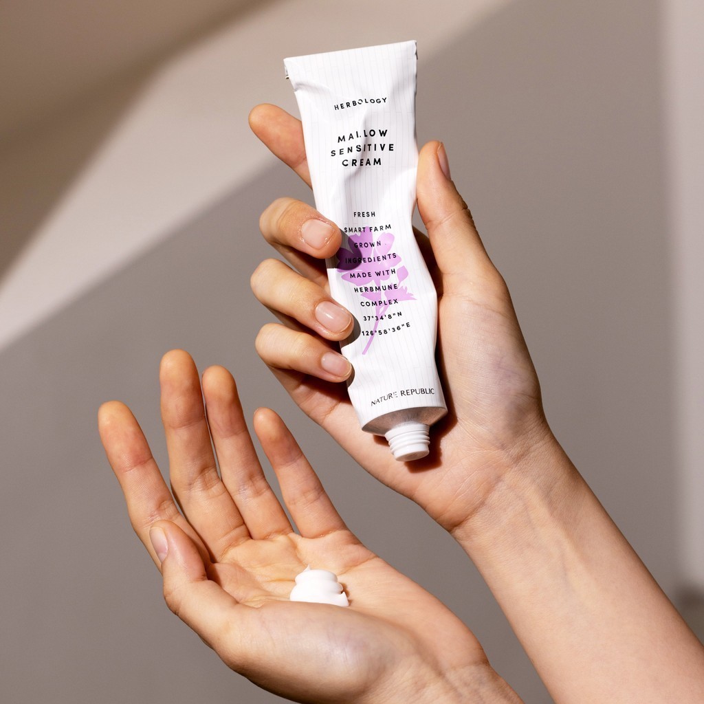 [Date t10.2025] Kem dưỡng cấp ẩm, phục hòi và làm dịu Nature Republic Herbology Mallow Sensitive ...