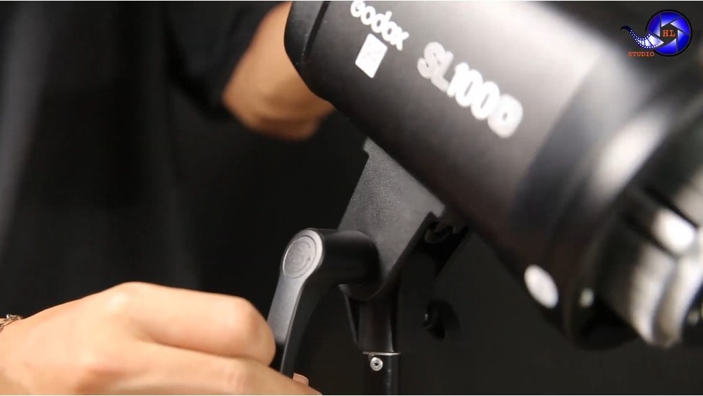 Đèn Led Godox SL100D và Godox SL100Bi 2800K – 6500K – Hàng Chính Hãng ...