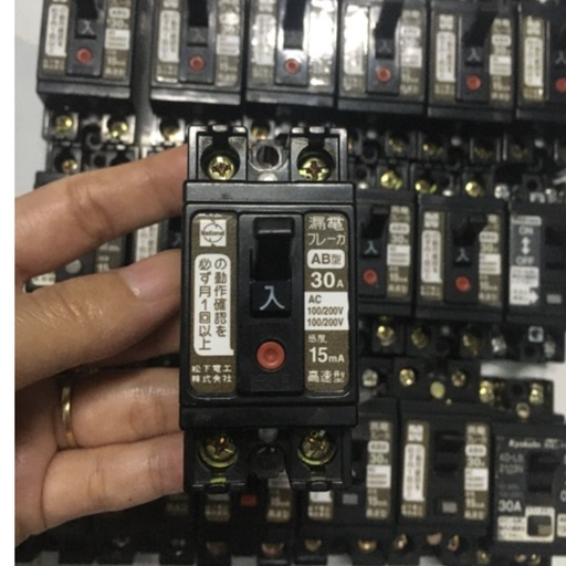 CB Chống Giật 1 Pha 30A 20A | Shopee Việt Nam