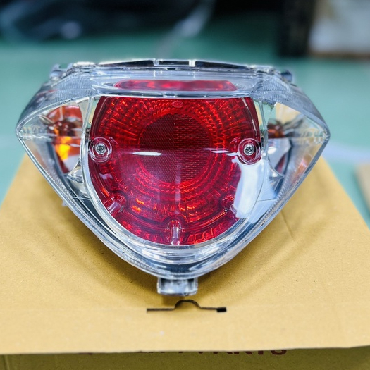 Đèn Hậu Yamaha Exciter 2010 4s / Spark Fi - Hàng chính hãng HMA ...