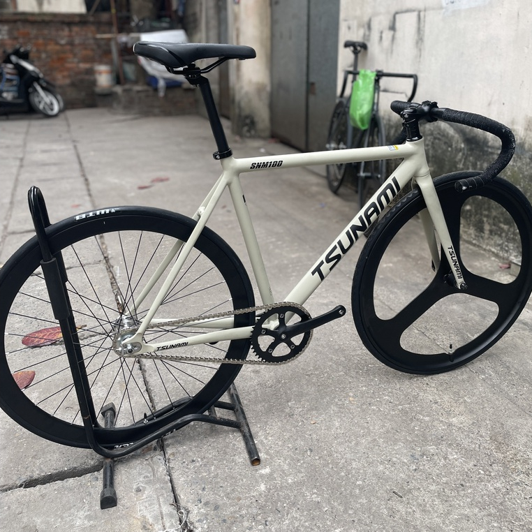 Xe đạp Fixed Gear Tsunami SNM 100 màu Ghi Sáng vành 3 đao trước | Shopee Việt Nam