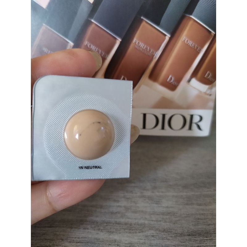 [D.ior]Tuýp mẫu thử Nền Sang Trọng Đắt Đỏ Foreve Skin Foundation Sample ...