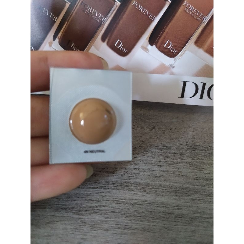 [D.ior]Tuýp mẫu thử Nền Sang Trọng Đắt Đỏ Foreve Skin Foundation Sample ...