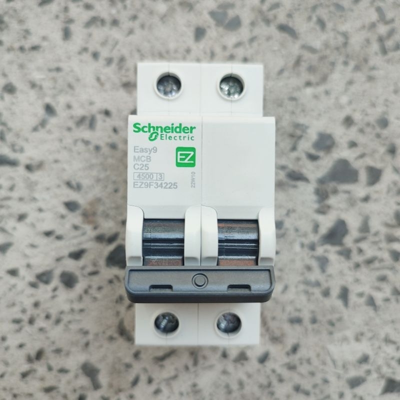 Cầu dao tự động (Aptomat), MCB Easy9 Schneider CB 2P, 4.5kA, 230V, C curve 6A - 63A | Shopee ...