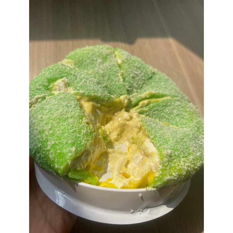 Bánh crep sầu riêng mix 2 màu | Shopee Việt Nam