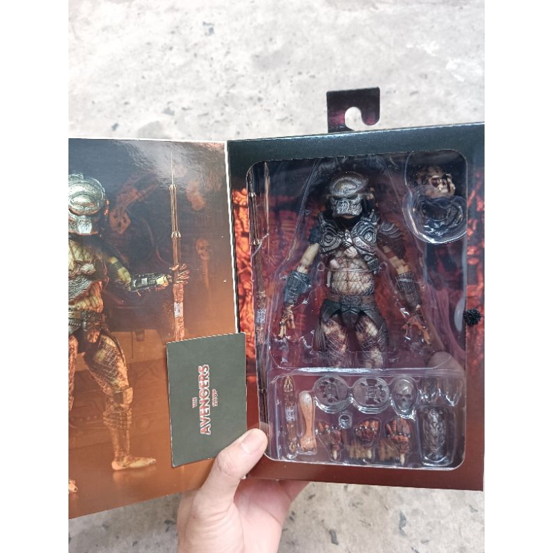 Mô hình NECA Ultimate Boar Predator có sẵn | Shopee Việt Nam