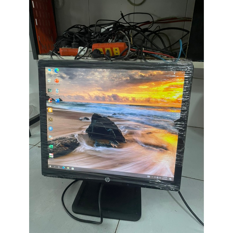 màn hình 19in vuông led hp 19pro díplay đẹp ceng giá 750k bảo hành chu ...