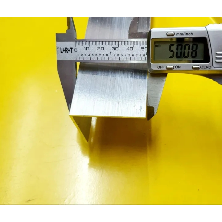 Nhôm V 50 x 50 x dầy 1.2 mm / Dài 1 m + 1 m 50 + 2 m / Nhôm Chất - Mặt Nhôm Mộc / Vatlieu3s Cung ...