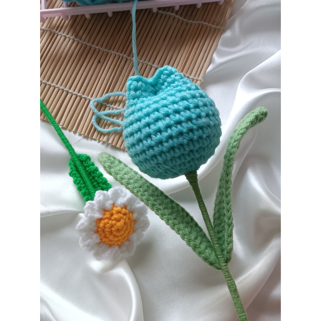 Hoa Tulip Len - Handmade [ẢNH THẬT] | Shopee Việt Nam