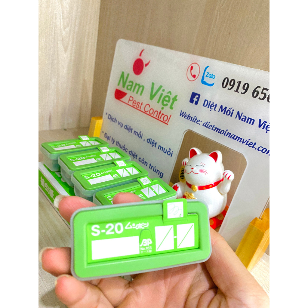 Miếng keo dính S20 cho đèn diệt côn trùng Mushipon ( 1 hộp gồm 5 cuộn ...