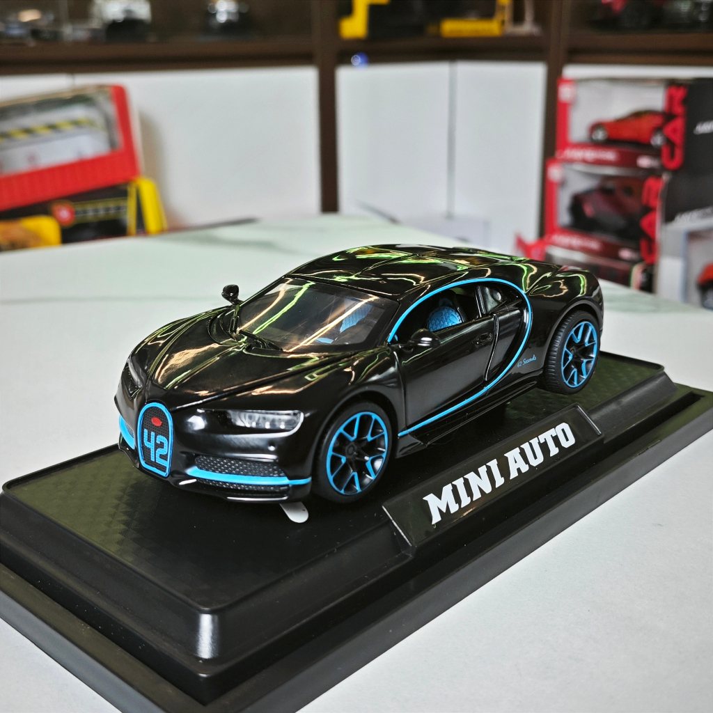 Mô hình xe kim loại siêu xe Bugatti Chiron tỉ lệ 1:32 kèm đế có đèn và ...