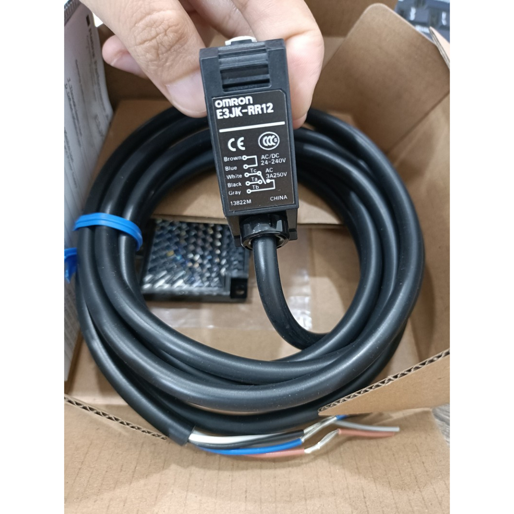 Cảm biến E3JK-RR12-C 2M, Cảm biến E3JK-RR12-C 2M, Cảm biến E3JK-RR12-C 2M, Cảm biến E3JK-RR12-C ...