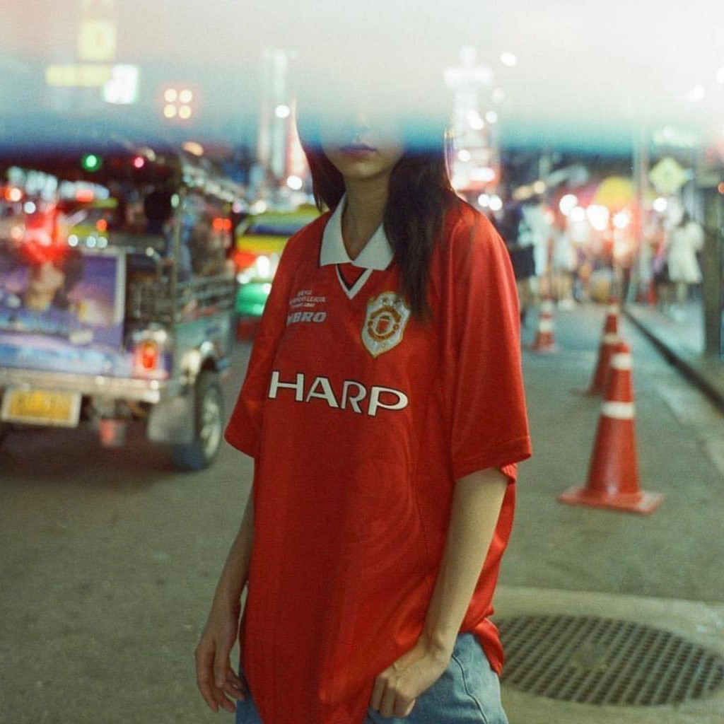 Áo bóng đá retro manchester united đỏ 1999 vải Cotton Polyester thời trang blockcore | Shopee ...