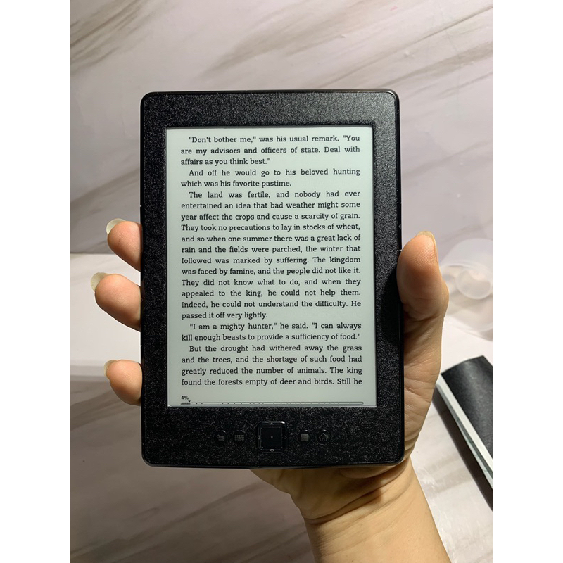 Máy đọc sách kindle basic 5 | Shopee Việt Nam