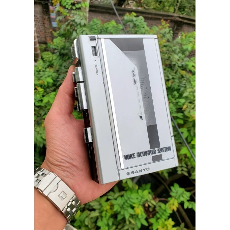 Máy nghe nhạc Đài cassette mini Sanyo M 1170 Nhật Bản ( Hàng đấu giá ...