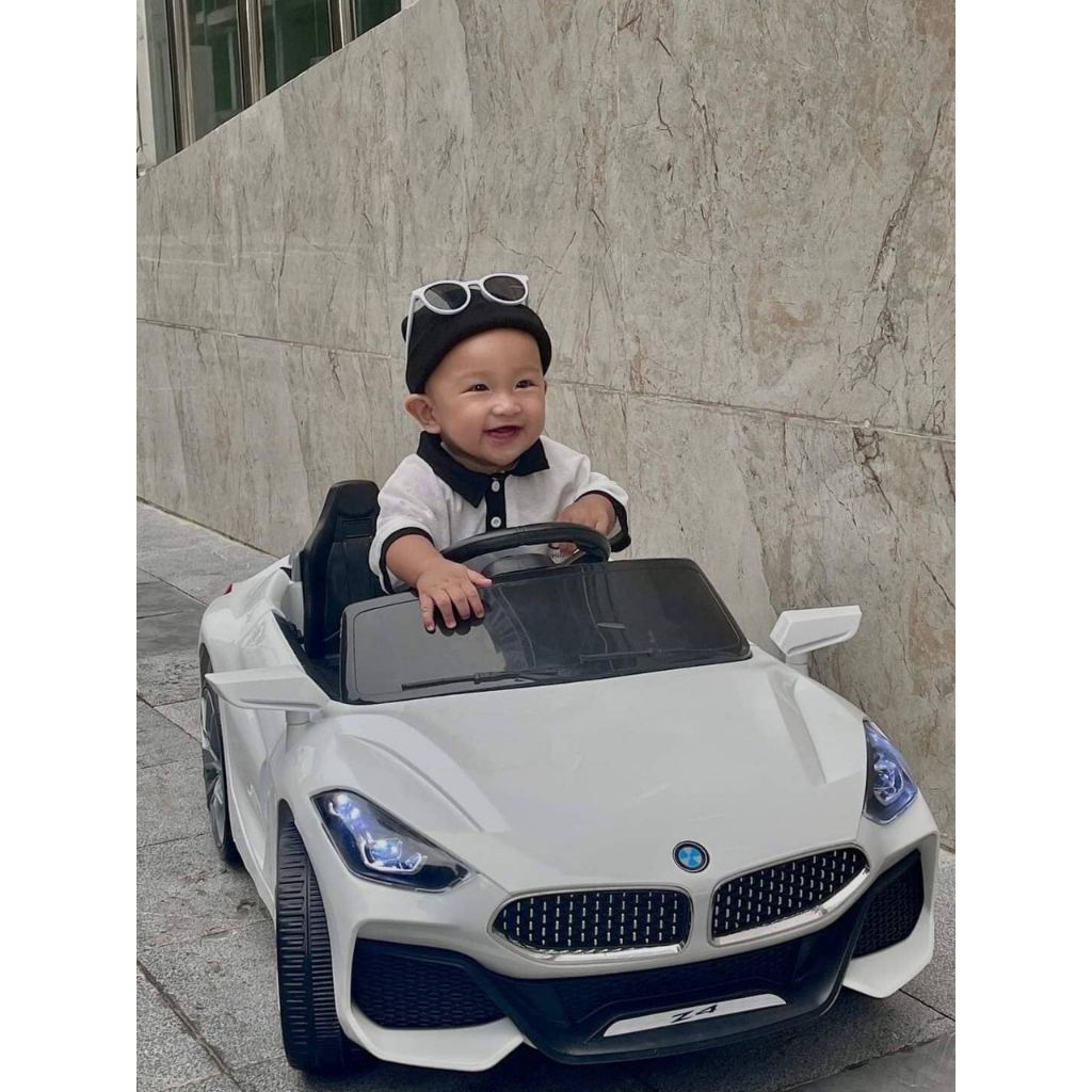 Ô TÔ ĐIỆN TRẺ EM BMV Z4xe được trang bị hệ thống âm thanh, đèn led vô ...