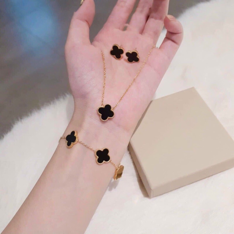 Sét cỏ 4 lá titan [ĐỦ MÀU CÓ BÁN SỈ] hàng loại 1 sang chảnh Vip Shop ...