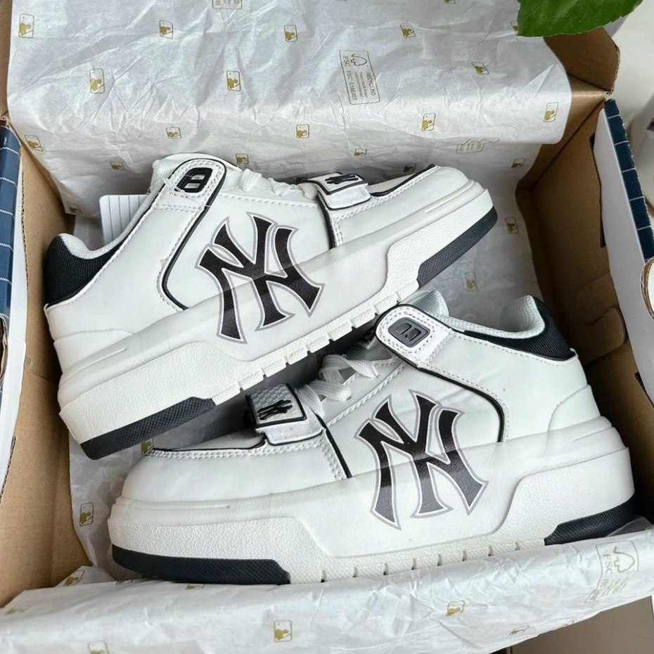 Giày MLB Chunky Liner Mid New York Yankees Black (MLB Ny Quai Dán Trắng ...