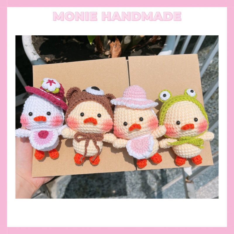 Móc khoá vịt đội mũ ếch len handmade | Shopee Việt Nam