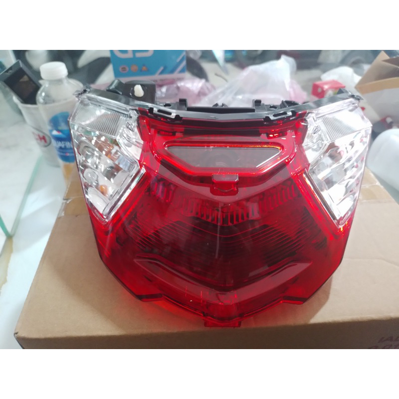 Cụm đèn hậu ( bộ đèn sau, đèn lái ) Future 125 đời đèn led zin chính ...