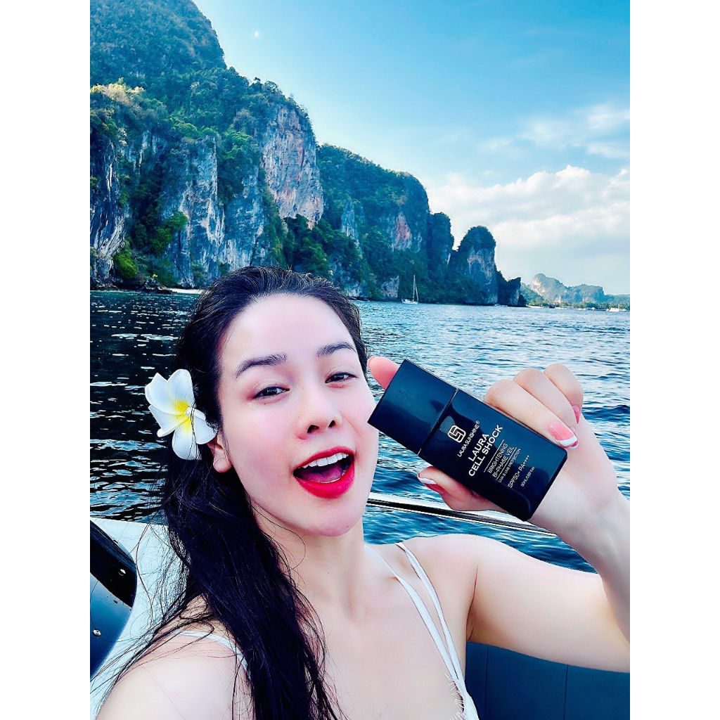 [Chính Hãng+Tặng mẫu NH] Kem chống nắng tế bào gốc Cell Shock Laura Sunshine (50ml) | Shopee ...