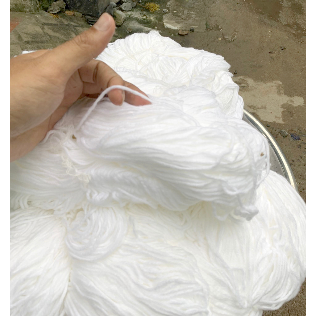 Len sợi trắng phà 2,5kg gồm 50 cuộn con, len phà trắng đẹp | Shopee ...