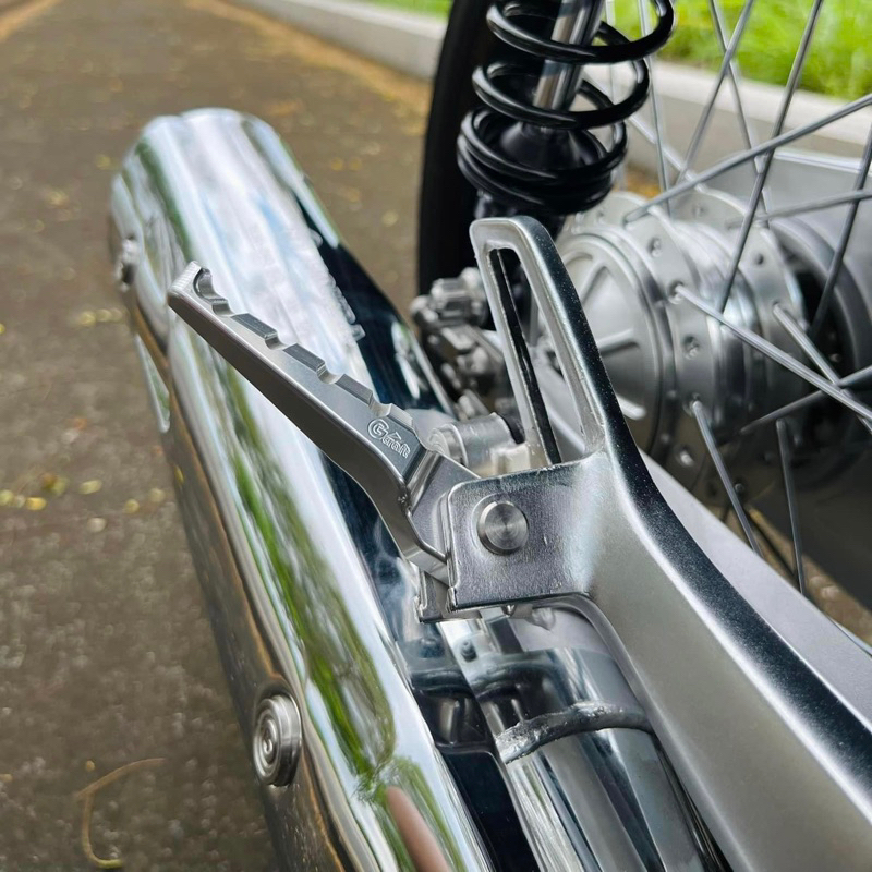 BÀN ĐẠP GÁC CHÂN SAU HONDA CUB 125 DAX 125 CUB 110 GCRAFT | Shopee Việt Nam