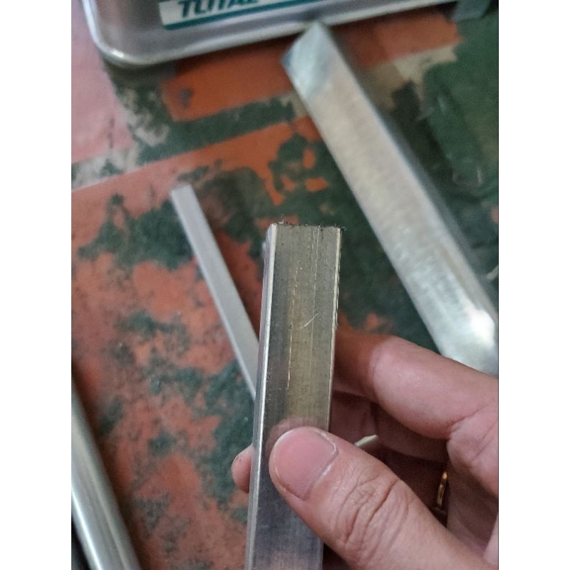 Thép hộp mạ kẽm vuông 1,4x1,4 vuông 2x2 vuông 3x3 vuông 4x4 hộp 2x4 hộp ...