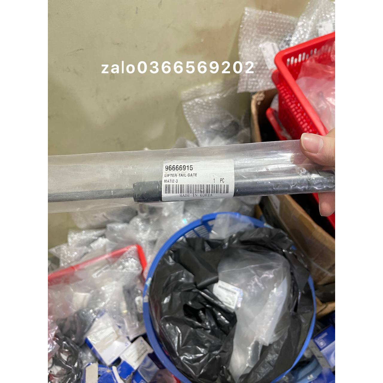 Ty chống cửa hậu Chevrolet Spark korea 96666915 | Shopee Việt Nam