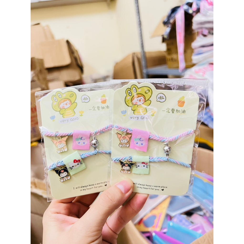 Vòng tay đôi nam châm có đính charm đẹp - shop Liam | Shopee Việt Nam