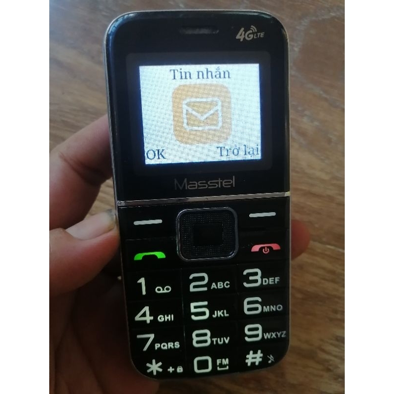 Điện thoại 2 sim Masstel Fami 12 4G dành cho người già đã qua sử dụng ...