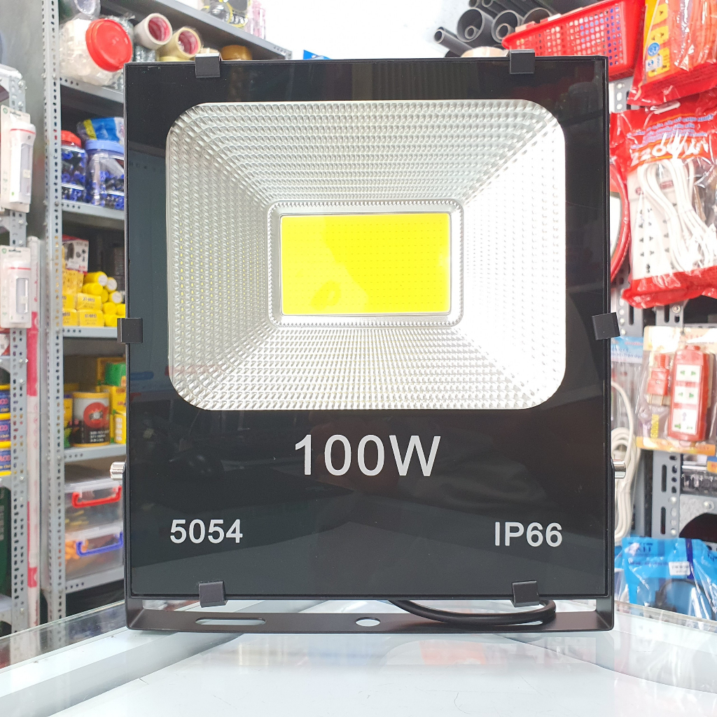 Đèn pha LED 50W 100W chiếu sáng bảng hiệu chống nước AST | Shopee Việt Nam