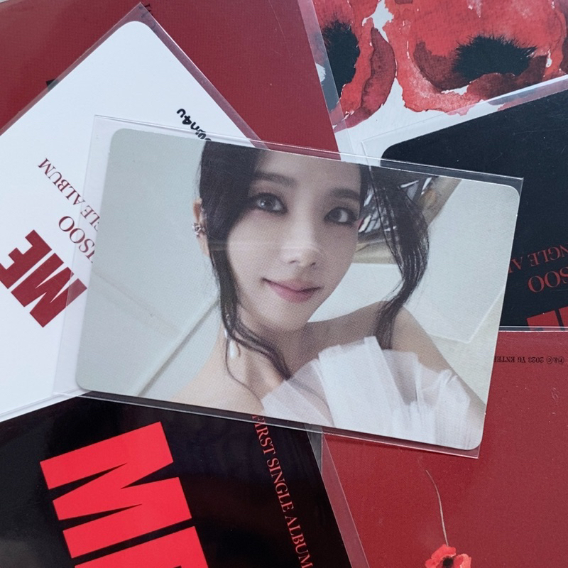 [CHÍNH HÃNG - SẴN] Card Off JISOO Blackpink Solo Album ME | Shopee Việt Nam