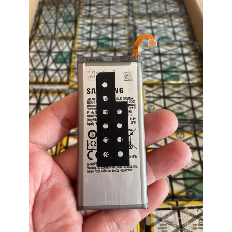 Pin sam sung J600/A600 ( A6 2018 ) zin hãng bóc máy , bảo hành 1 tháng ...