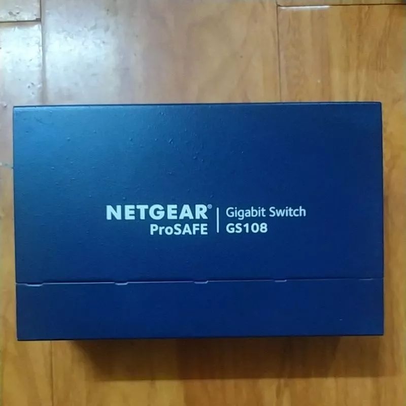 Bộ chia mạng Netgear GS108 V4 8-Port 10/100/1000 Gigabit Switch ...