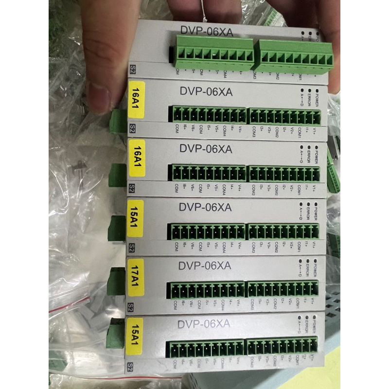 điện công nghiệp module anlog DVP06XA-S 4AI 2AO | Shopee Việt Nam