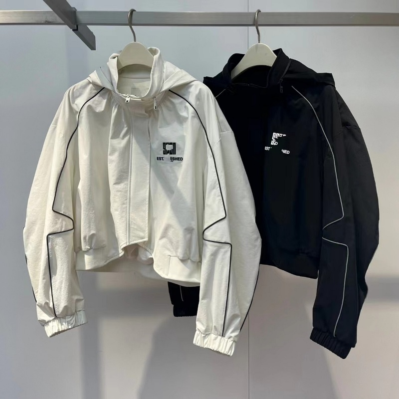 Áo Khoác Dù Phối Sọc, Logo Thêu, Có Nón Chống Nắng, Nón Tháo Rời Được - CLITUS | Shopee Việt Nam