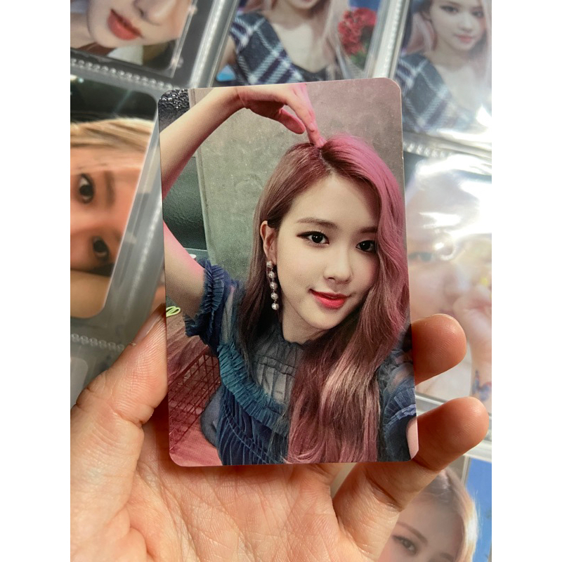 [OFFICIAL] CARD ẢNH ROSÉ BLACKPINK BLOOM FANSITE | Shopee Việt Nam