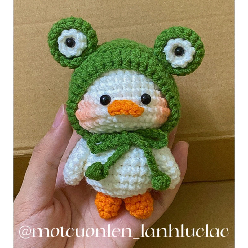 🐸Vịt đội mũ ếch len handmade | Shopee Việt Nam
