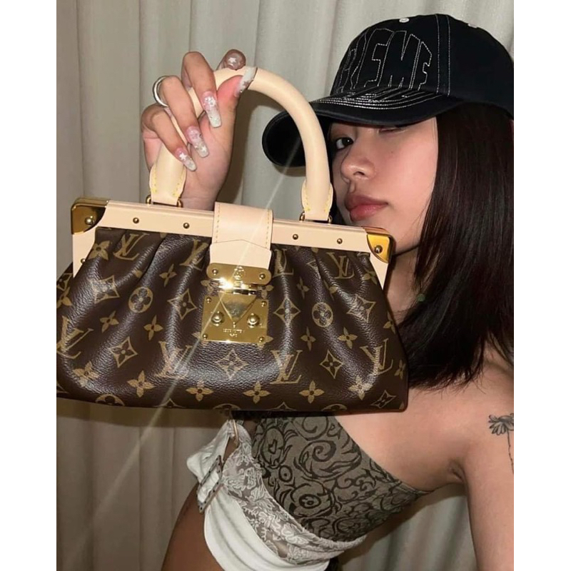 Túi quai xách LV mono Clutch size 28cm fullbox nam châm xinh sang W266-28 | Shopee Việt Nam