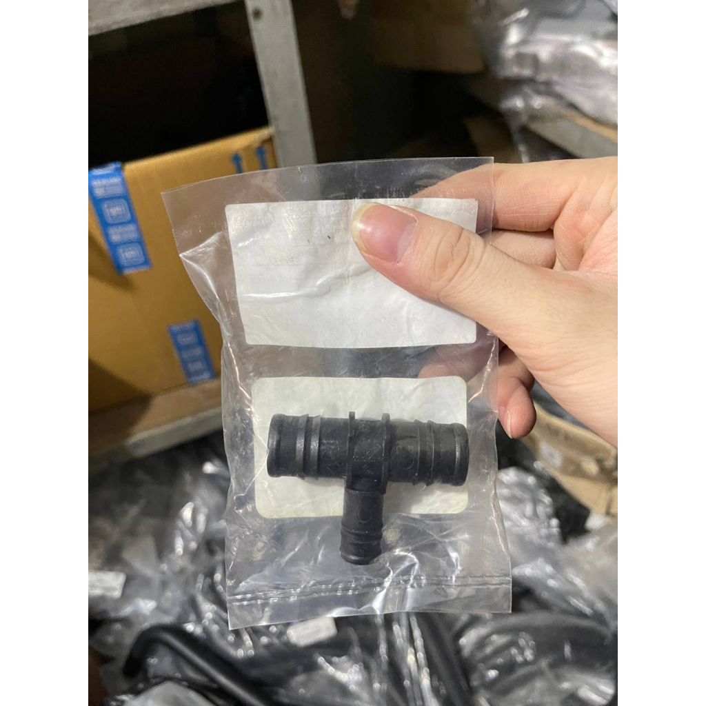 Ngã 3 ống nước chính hãng GM 52026044 Colorado | Shopee Việt Nam