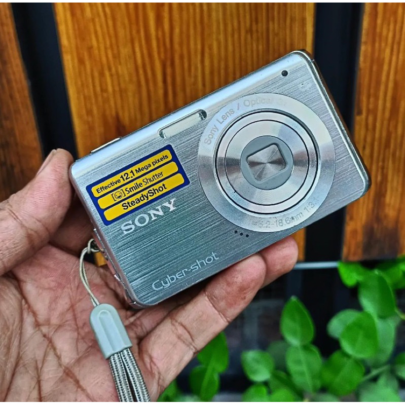 Máy ảnh Sony DSC W190 có thiết kế nhỏ gọn, vintage, chất ảnh sắc nét và ...