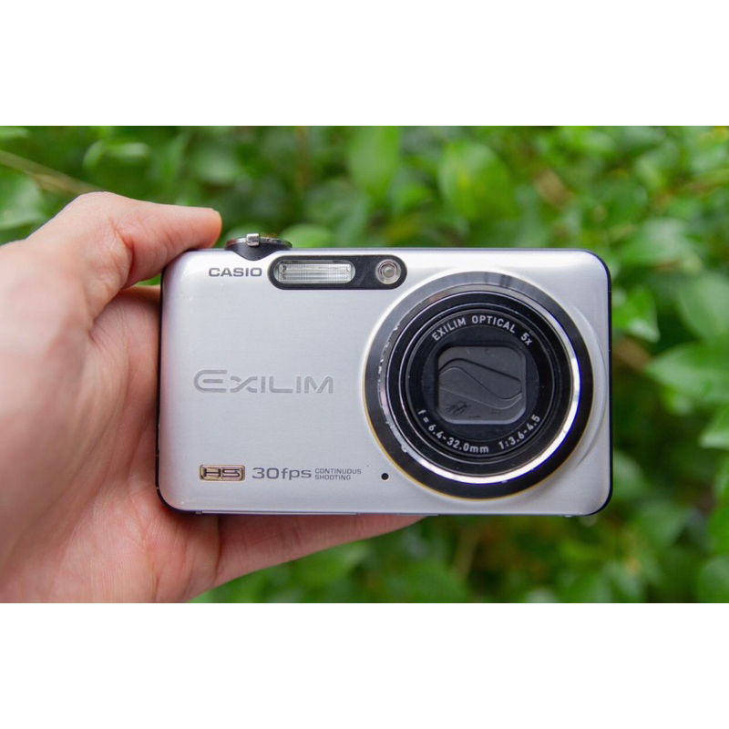 Máy ảnh Casio Ex fc100 - Thiết kế cổ điển và màu film đậm đà | Shopee ...