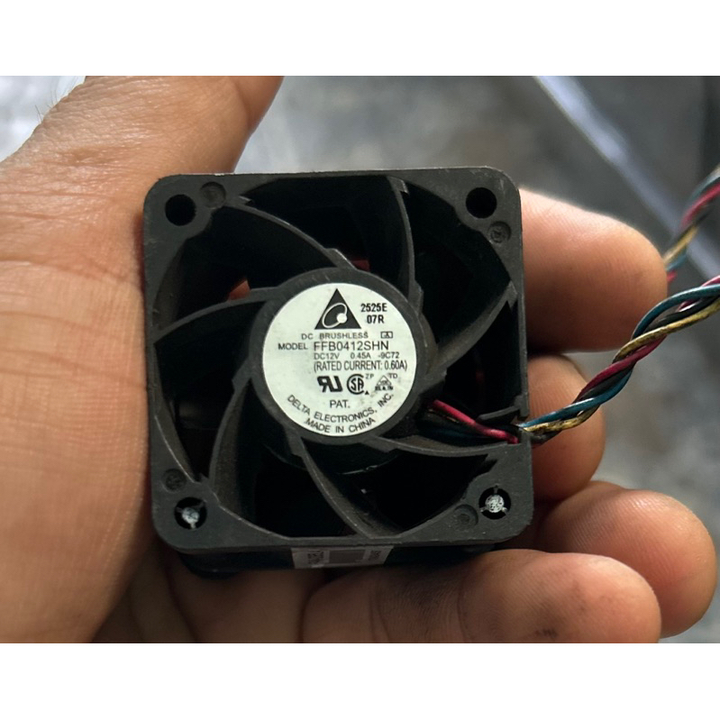 Quạt mini fan vuông 4cm 12v 4pin cooling fan server | Shopee Việt Nam
