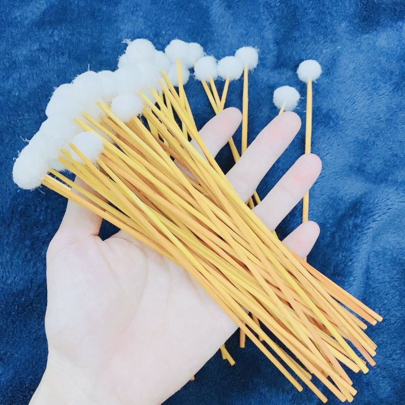 Combo 10 Cây lông gà,vịt cây bông ráy tai- bông ngoáy tai , cây bông ...
