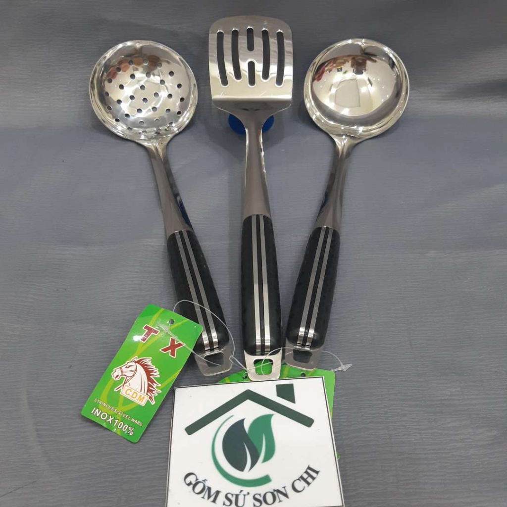 Vá múc canh, muôi múc canh, sạn inox cán nhựa đen dài 30cm | Shopee ...