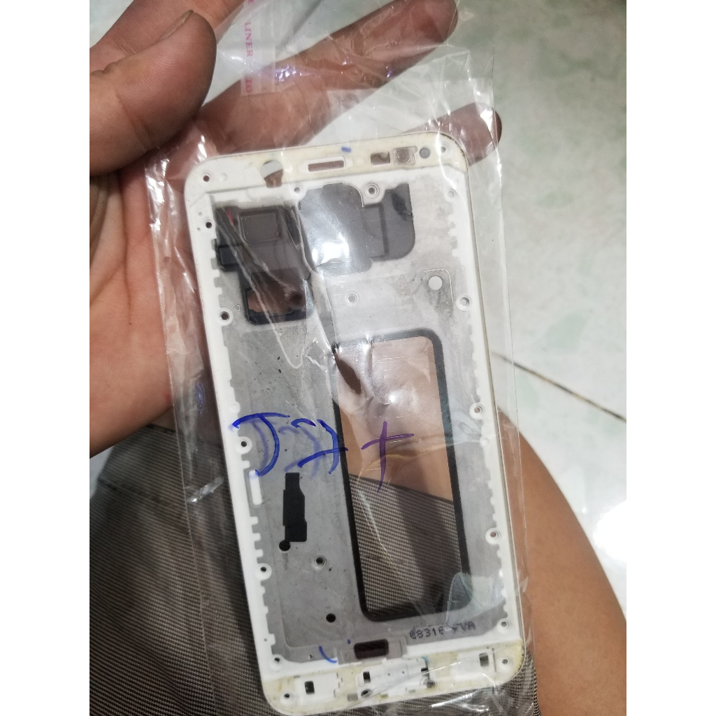 sườn gắn màn benzen ss J7 PLUS | Shopee Việt Nam